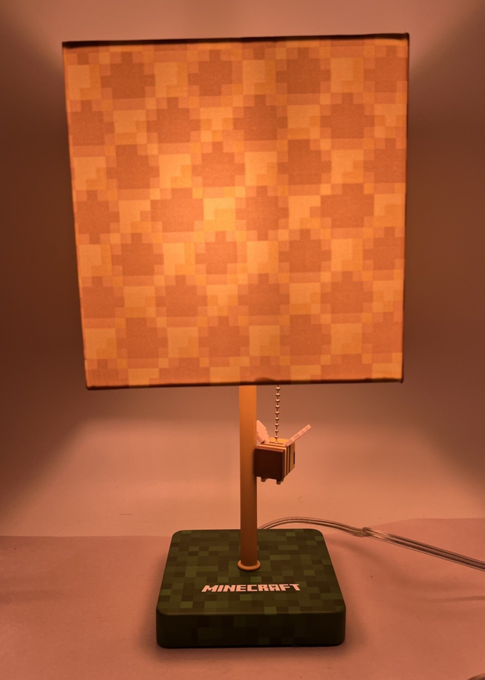 Minecraft Beehive Block Lamp w/ Bee Lamp Pull 14” Table Bedside | eBay