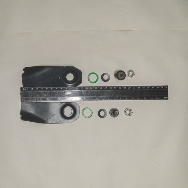 1 Pair Victa 18 Inch Cut Lawn Mower Blade Set- 2 Blades 22 Bolts ...