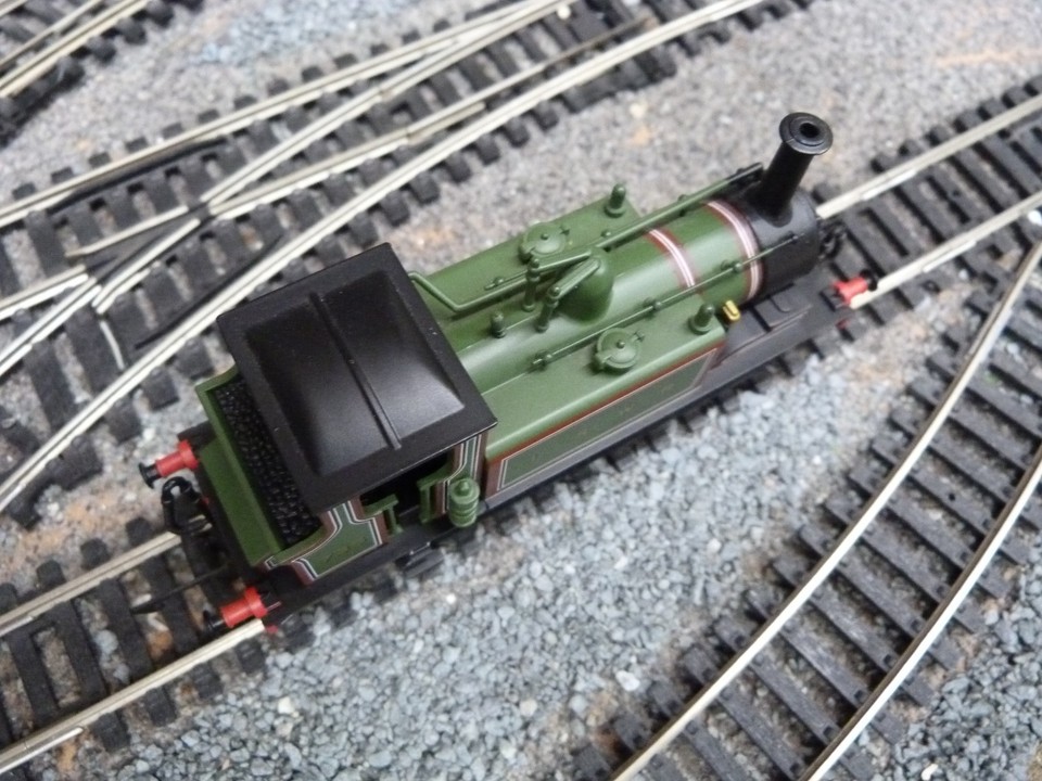 Hornby LSWR terrier class A1X 0-6-0 loco for OO gauge model train set ...