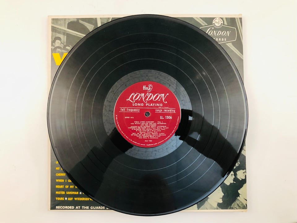 EX/ VG++ vinyl LP Vera Lynn THE VERA LYNN CONCERT, Woolf Phillips, The ...