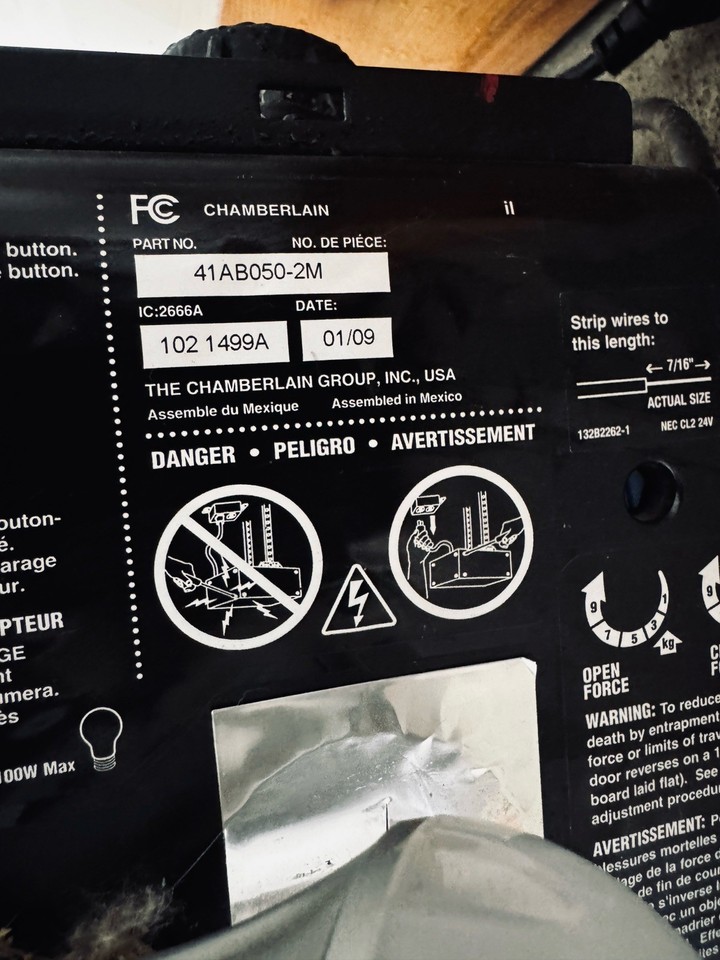 Chamberlain LiftMaster professional garage door opener motor, rail and ...