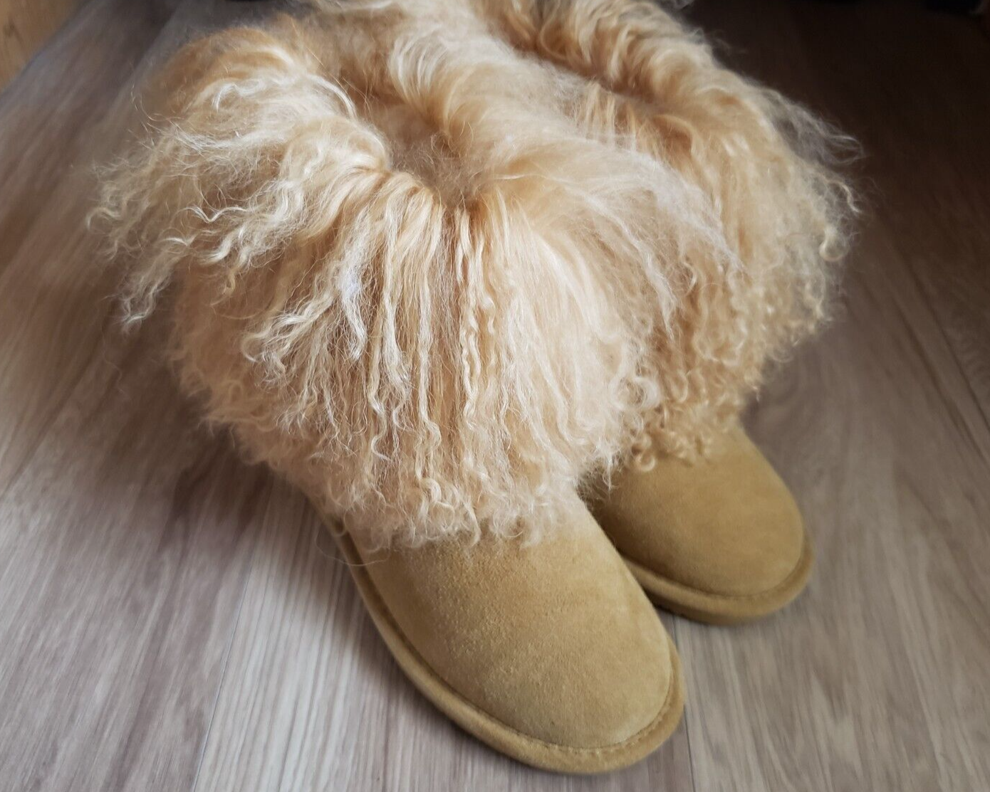 BEARPAW® Boo Suede and Curly Lamb Fur Flat Boot Wheat Beige US 5 EUR 36 ...