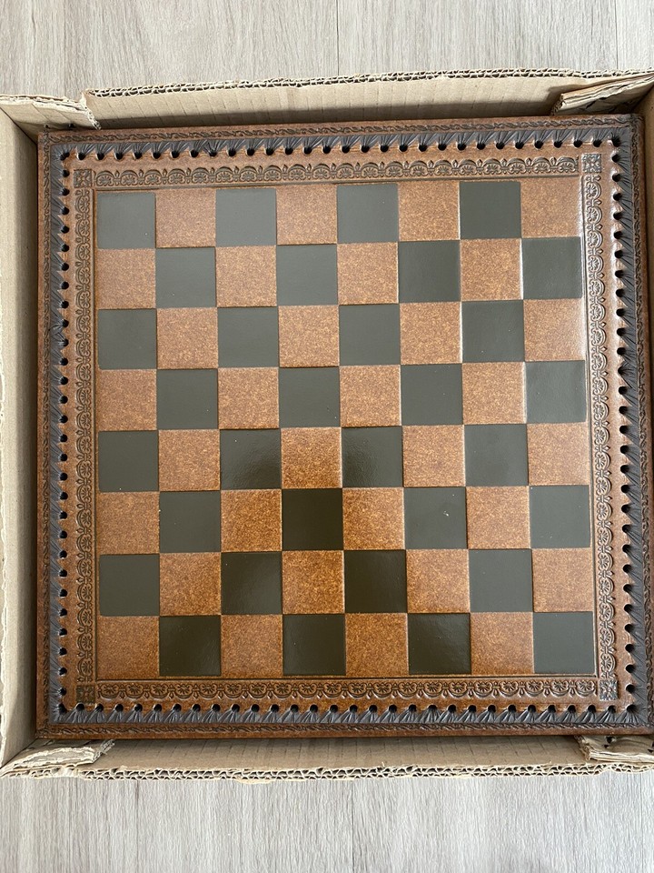 Vintage NIGRI Wild West Chess set Made in Italy Boxed Cowboys Vs ...