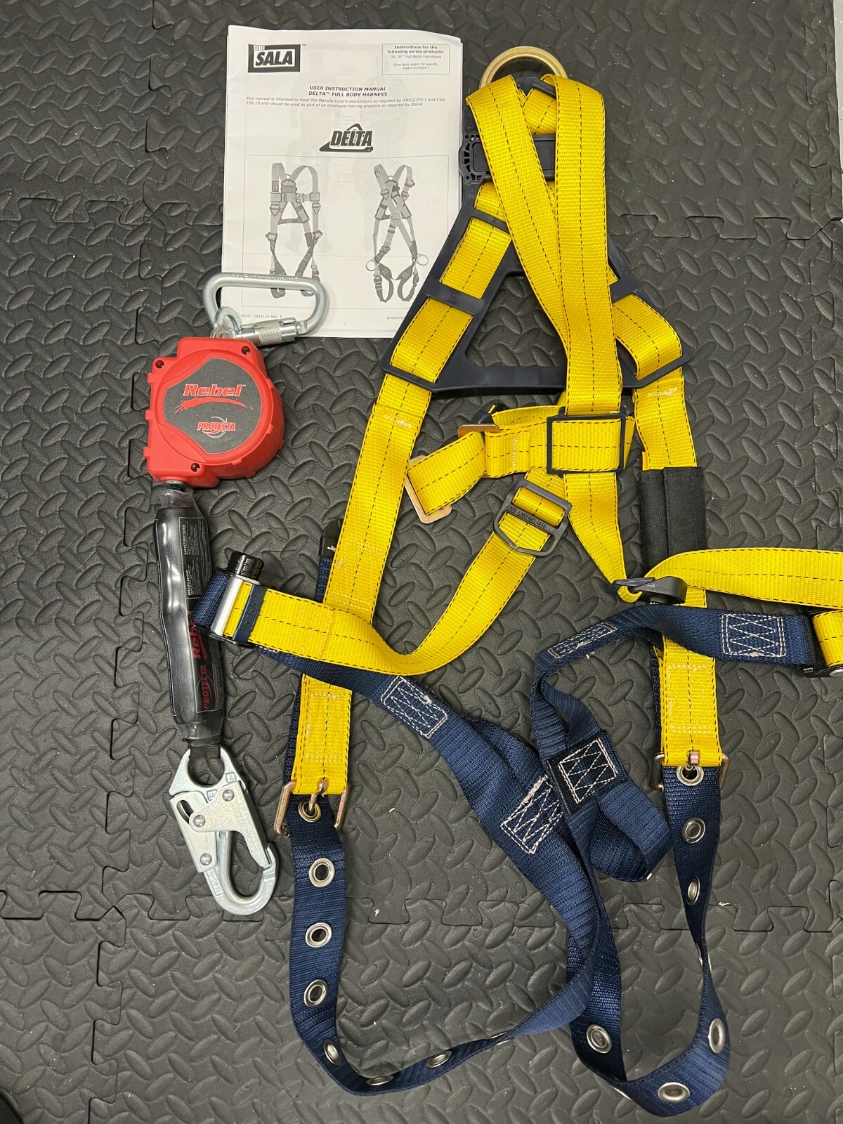 3M - Protecta Rebel 11' Self-Retracting Lifeline with DBI-SALA Delta ...