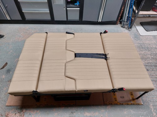 Rock n roll bed with integral drawer. Fits t4 t5 t6 vivaro Vito trafic ...