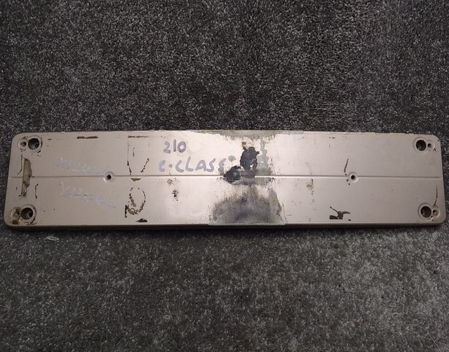 Mercedes-Benz E Class W210 Front Bumper Number Plate Holder 2108850481 ...