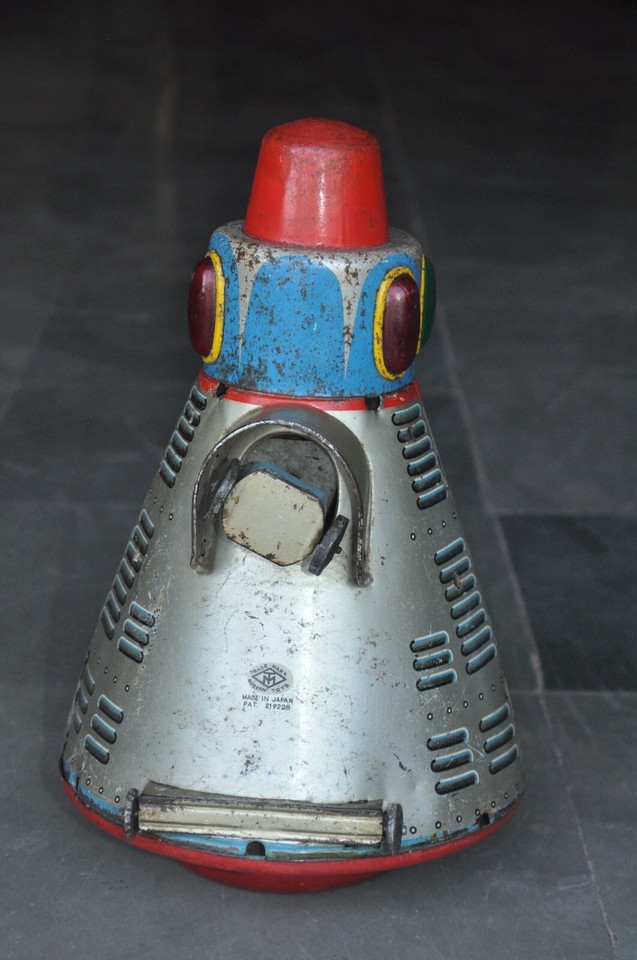 Vintage MT Mark Capsule 7 Litho Spaceship With Astronaut Battery Tin ...