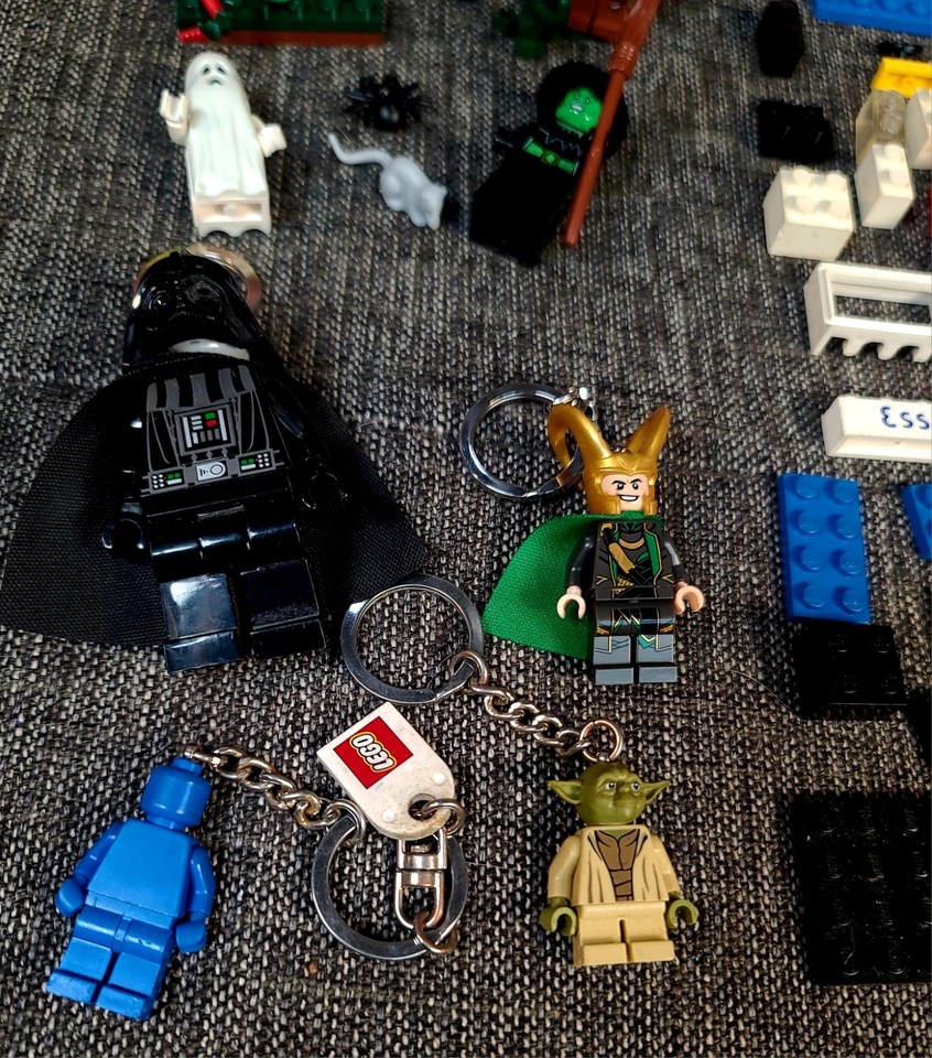 LEGO MIXED LOT..Minifigures, Blocks, Accessories, Star Wars, Keychains ...