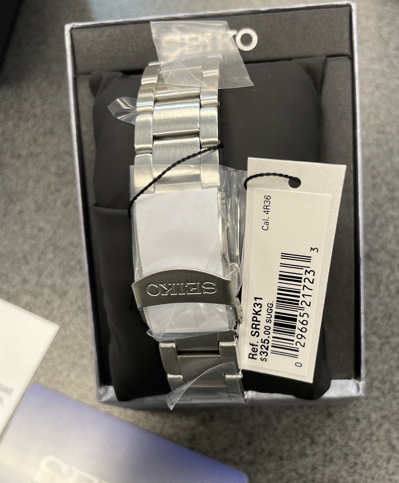 Seiko 5 Five Sports SRPK31 Automatic Mid Size Watch beige Dial Made ...