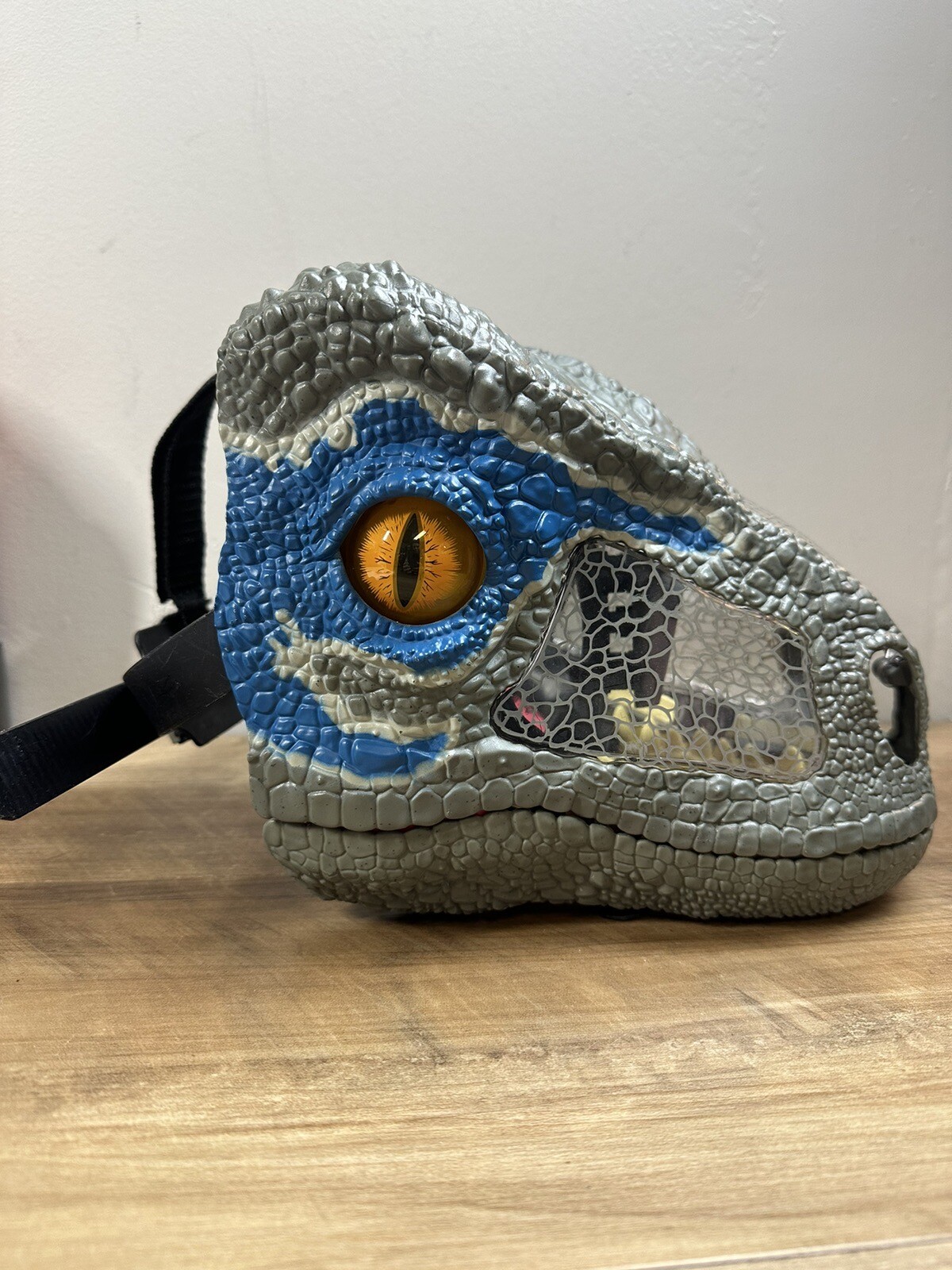 2017 MATTEL Jurassic World Park Chomp N Roar Blue Raptor Dinosaur Mask ...