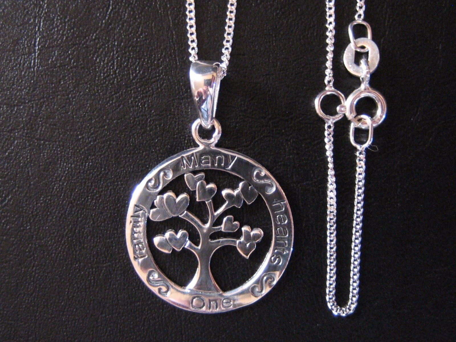 NEW Solid 925 Sterling Silver Family Tree One Family Many Hearts ...