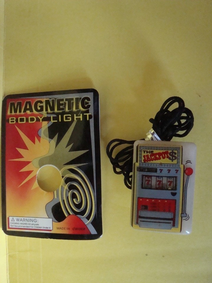 NEW OLD STOCK Magnetic Body Light SLOT MACHINE Battery Operated ...