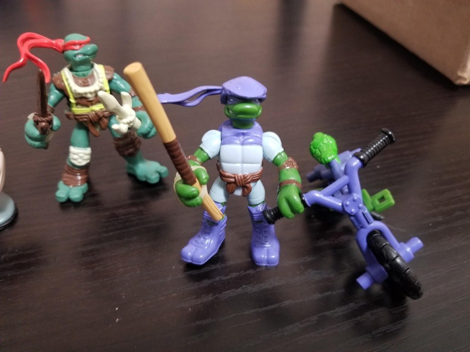 2007 Ninja Turtles TMNT Mini Mutants Action Figure Toys Hun Raphael ...