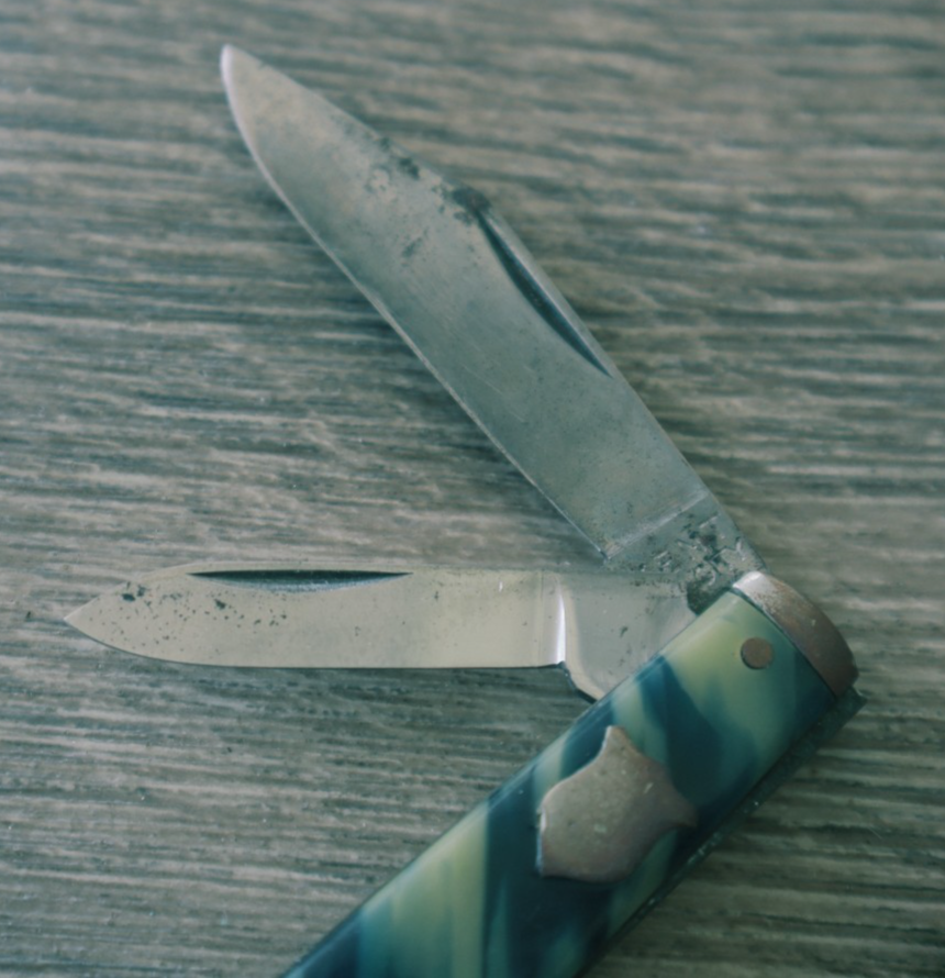 Vtg 1930s Kent N.Y.City BLUE & White Marbleized Celluloid 2 Blade ...