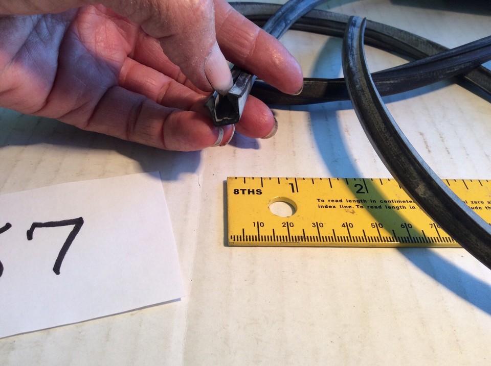 7373300 Door Window Channel 9390-00-737-3300, 1607E3 | eBay