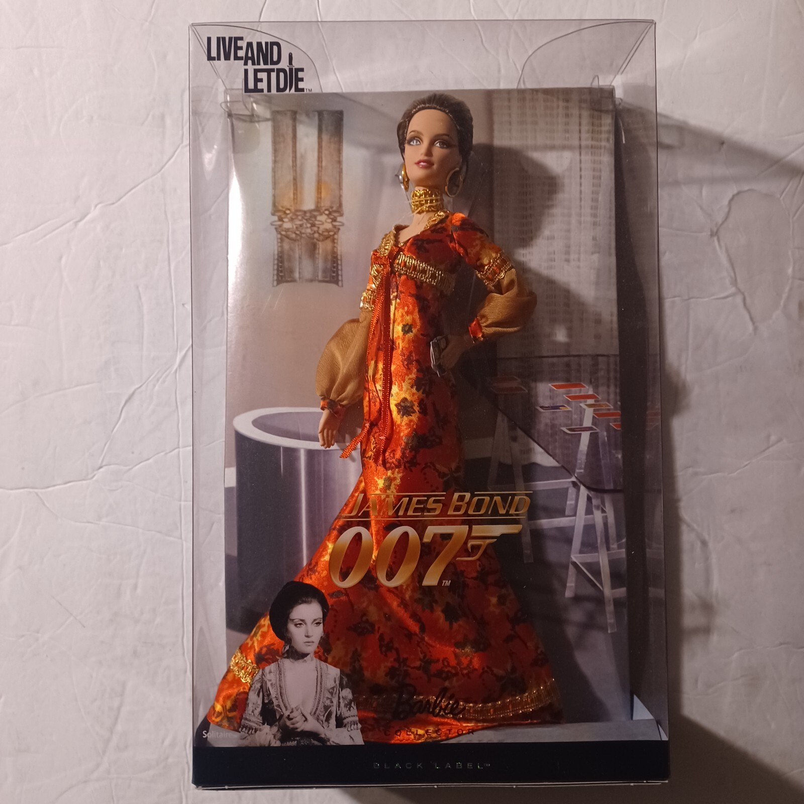Solitaire Live and Let Die James Bond 007 Barbie Doll 2010 Mattel T4551 ...