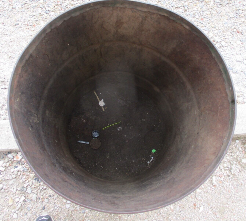 ESSENTIALUBE Motor Oil 30 Gallon Barrel Drum Great Rusty Graphics LOCAL ...