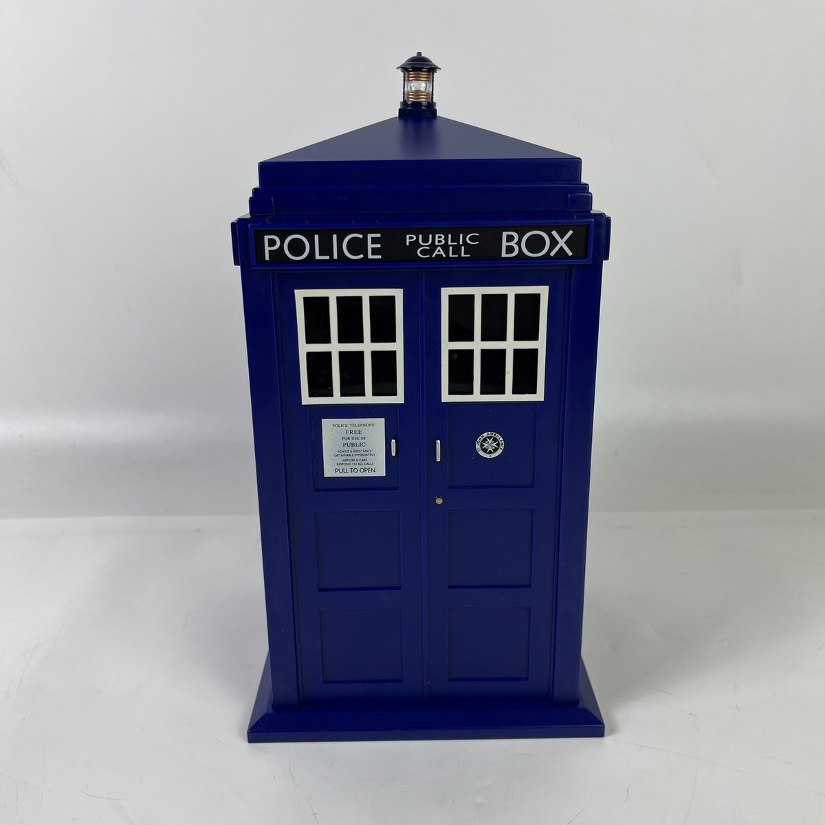 Tardis Police Public Call Box