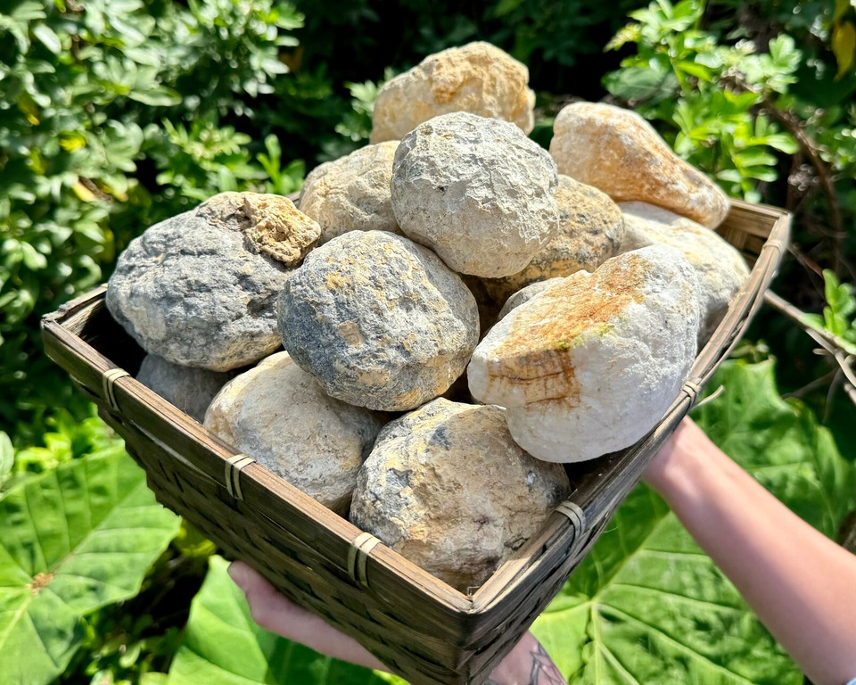 CRAZY CHEAP Break Your Own Geodes - 20 lb Box JUMBO Unopened Moroccan ...