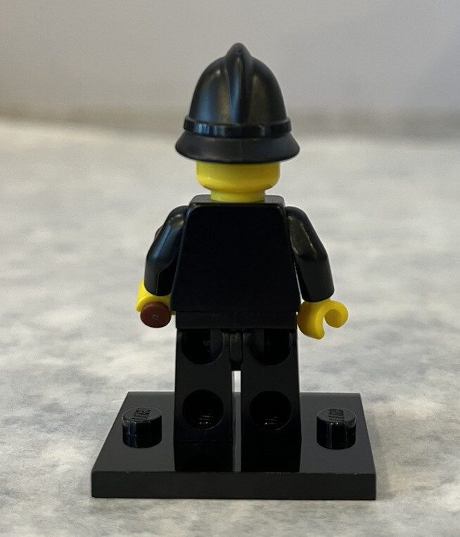 LEGO Collectible Minifigures: Constable, BATON, col11-15, 71002, SERIES ...