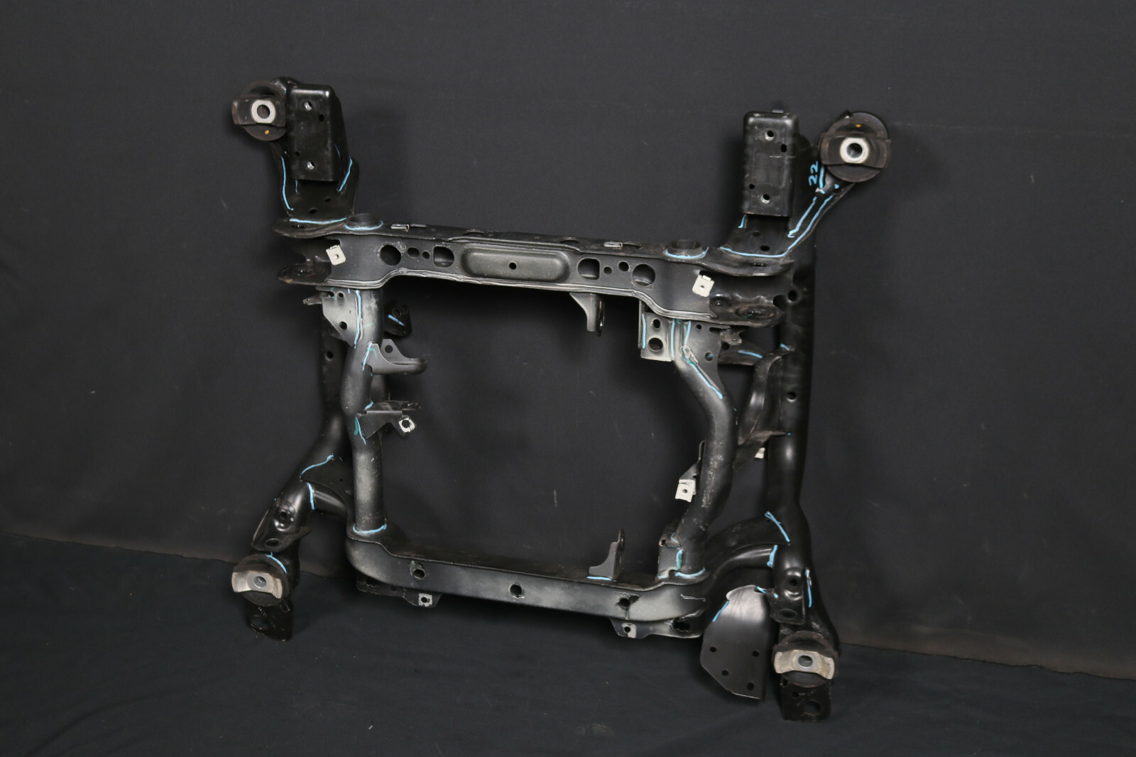 Mercedes W166 ML 500 Front Axle Carrier Engine Mount A1663302300 100KM ...