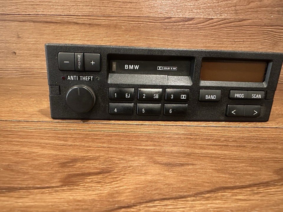 BMW E28 E30 E32 E34 KE-93 FRONT CASSETTE PLAYER RADIO TAPE INDASH ...