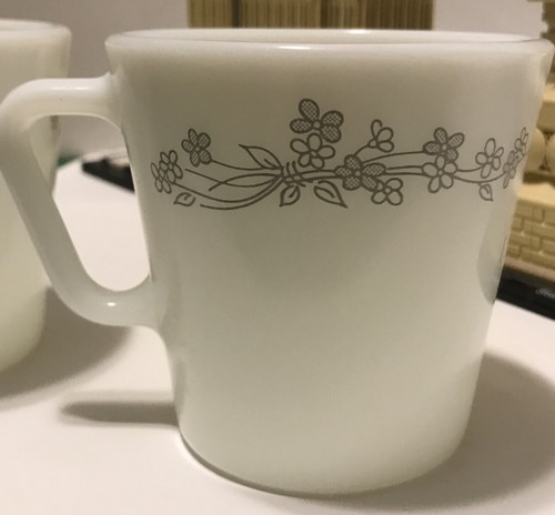 HTF Vintage Pyrex Mugs "Ribbon Bouquet" Pattern Classic Milk Glass VGC ...