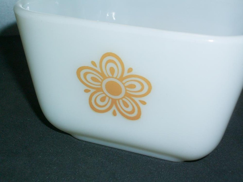 Vintage Pyrex 501 B BUTTERFLY GOLD ~ 1 1/2 Cup Refrigerator Dish | eBay