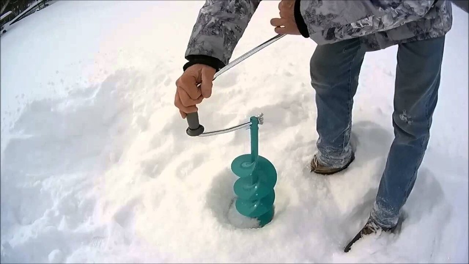 Nils USA UR600 Manual Ice Fishing Auger 6", UR600 Brand New in Box ...