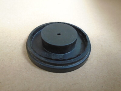 Triumph TR5 TR6 ** SEAL for Fuel Cap - Vented ** TR4 TR4A Spitfire etc ...