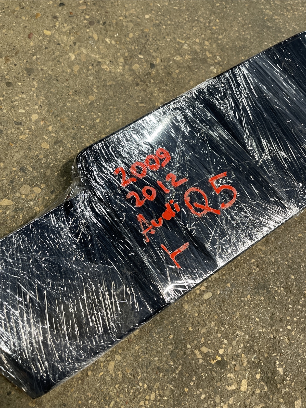 🚙09-12 Audi Q5 Front License Plate Bracket Genuine Audi 8R0807285 OEM ...