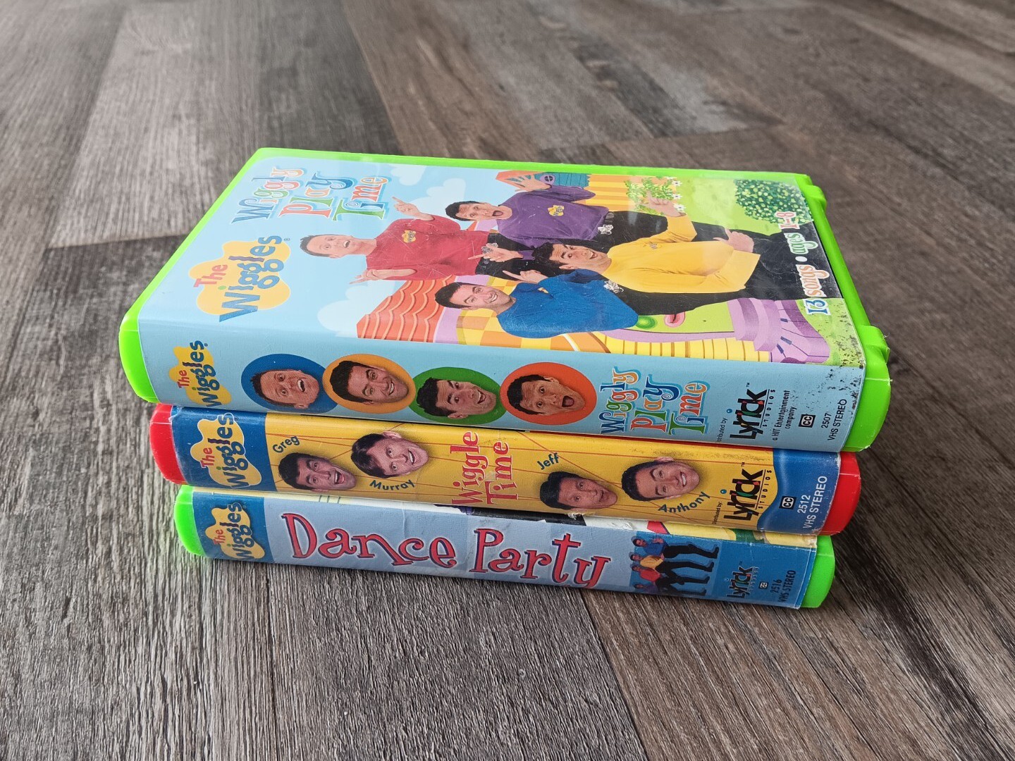 The Wiggles VHS Lot of 3 Dance Party, Wiggle Time, & Wiggly Play Time ...