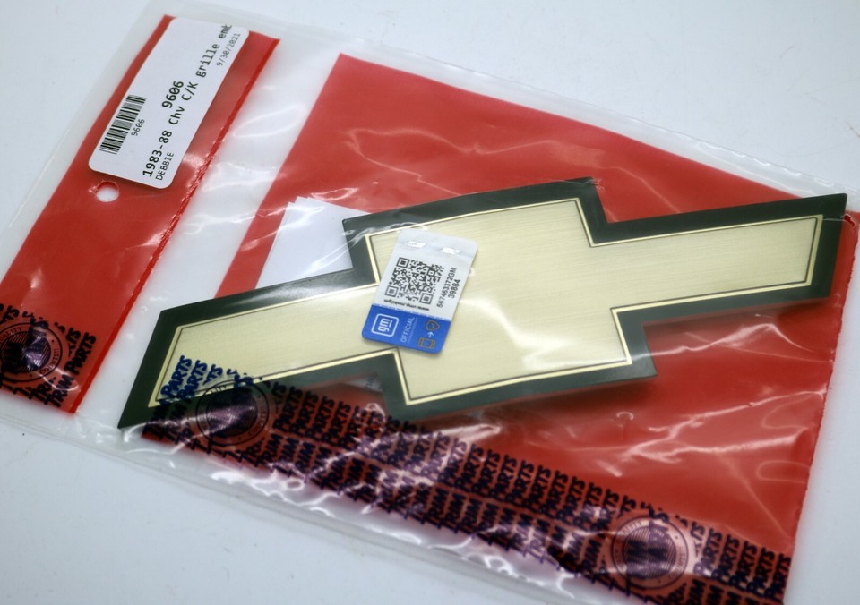NEW Gold Bowtie Center Grille Emblem / For 83-88 Chevy Truck K5 Blazer ...