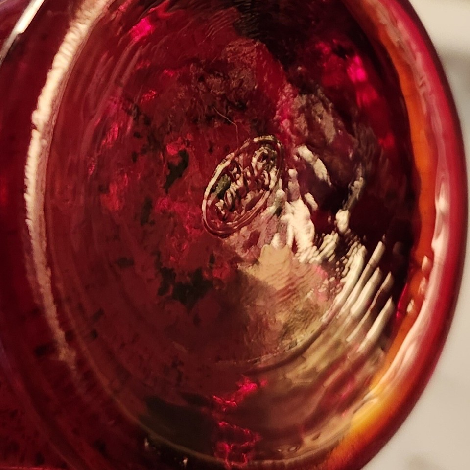 Beautiful Red Amberina Ruffle Glass 9 Inch Fenton Vase Glows Stunning ...