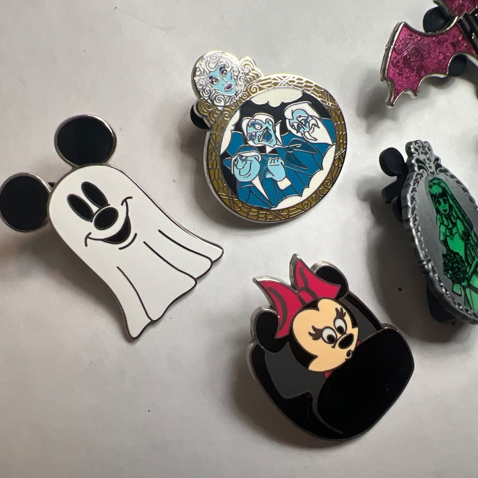 Disney Trading Pins Mixed Lot of 7 Haunted Mansion Glow-in-the-Dark ...