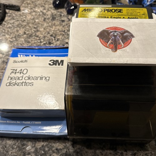 Apple II 2 Computer Vintage Software Games Utilities Floppy Disk Lot | eBay