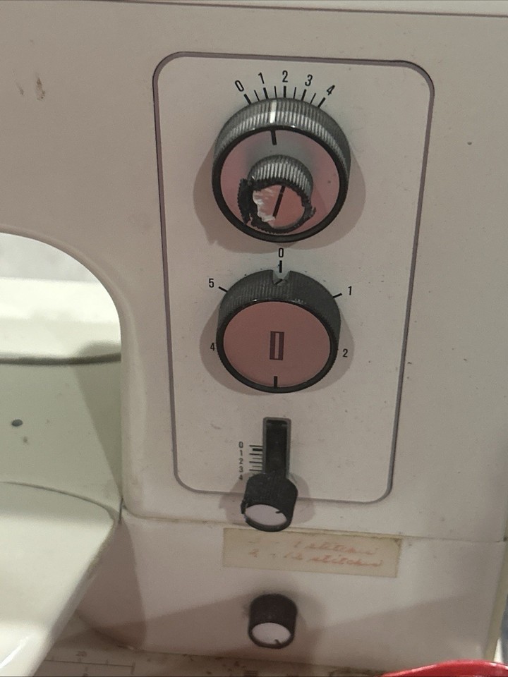 Bernina 830 Record Sewing Machine With Fabric Extender Case ...