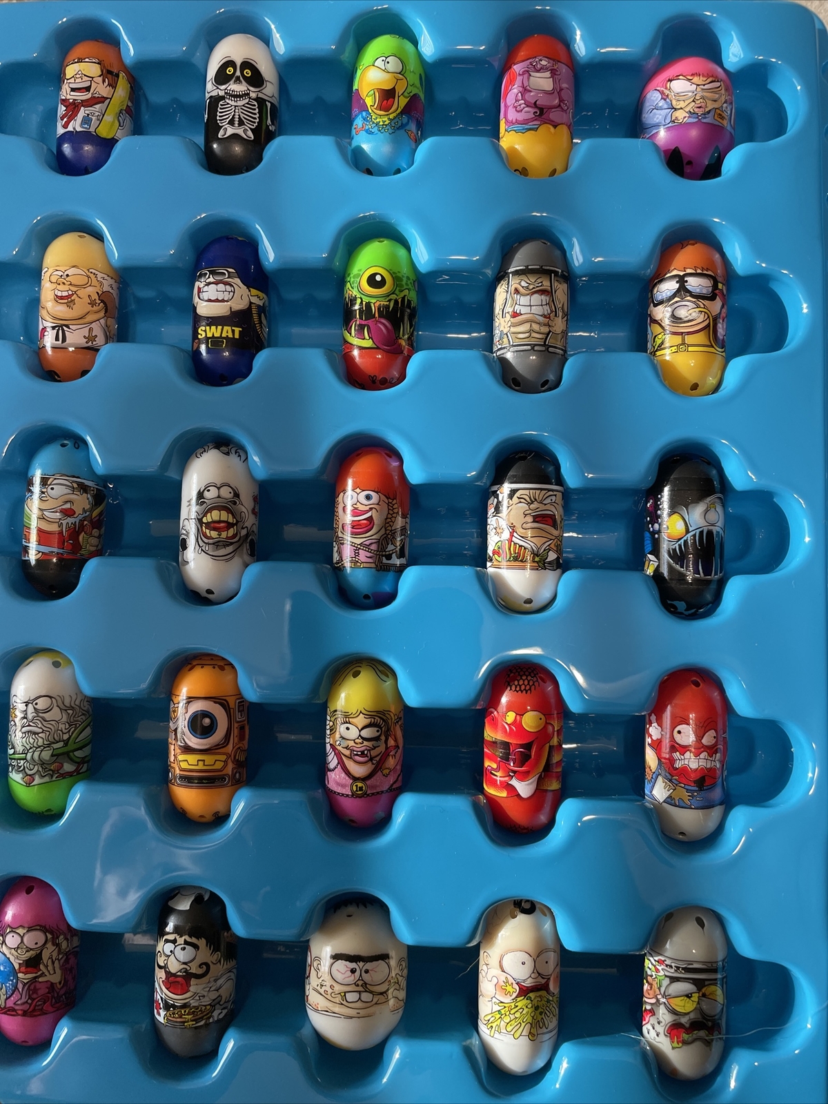 Mighty Beanz Lot of 44 Assorted. Includes Rare Beanz. Case Included | eBay
