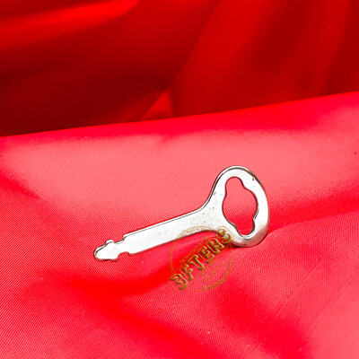 Vintage SINGER Sewing Machine Bentwood Case Key 124428 German | eBay