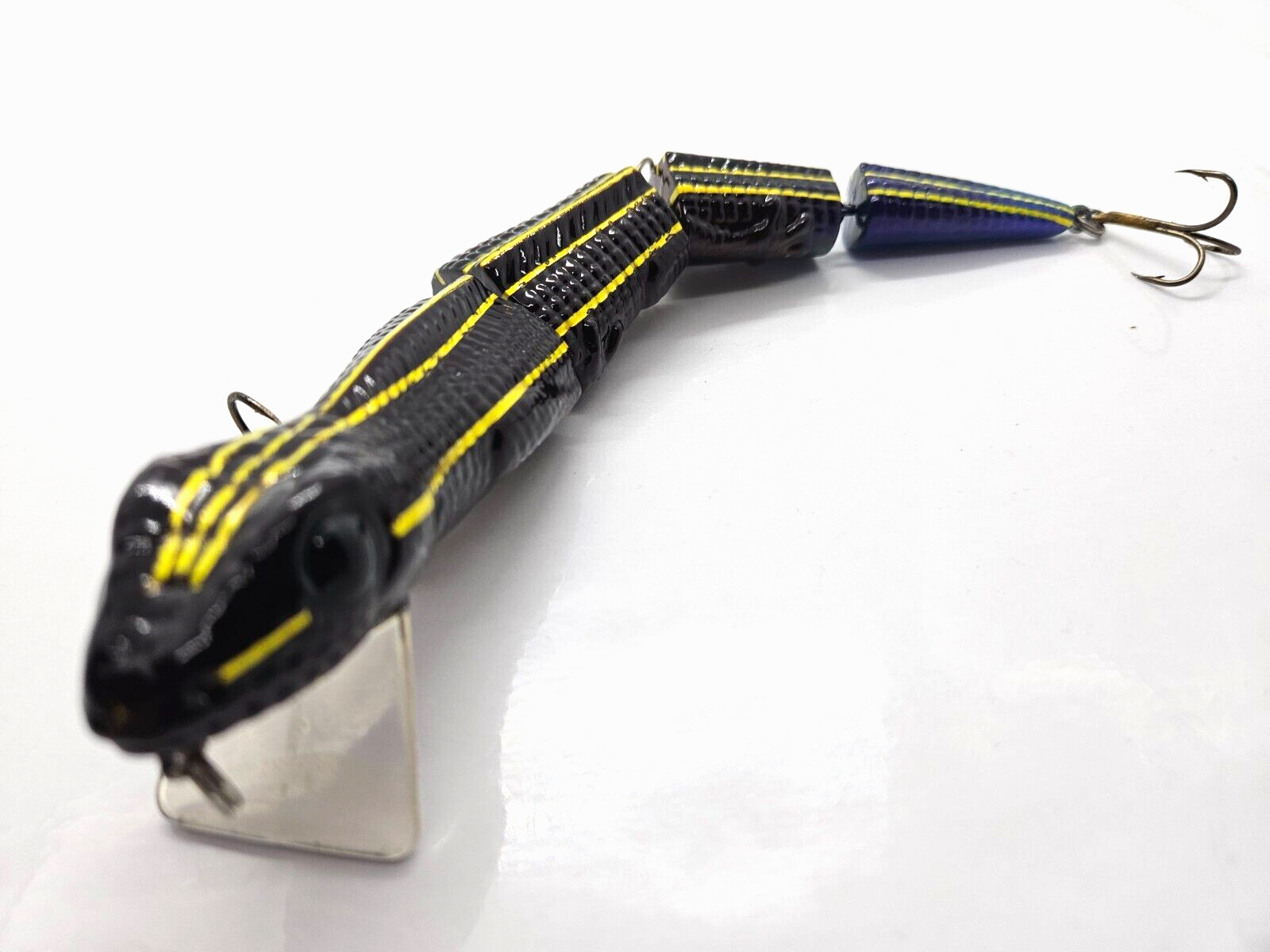 Jointed Wake Lizard | eBay