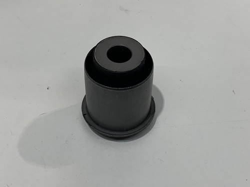 Isuzu Control Arm Front Bush Lower 97947087 | eBay