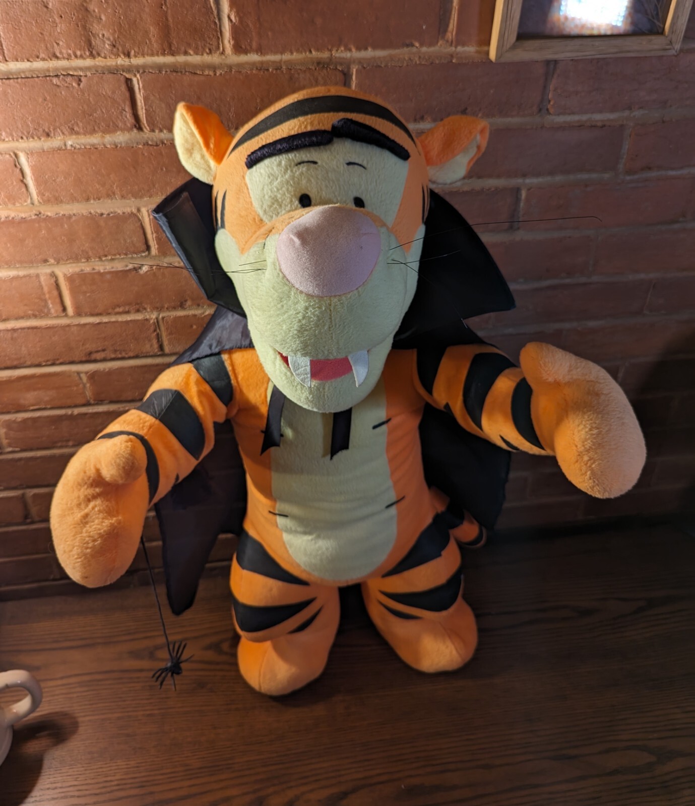 Rare Disney Vampire Tigger Halloween Greeter Winnie the Pooh 30" Bat ...
