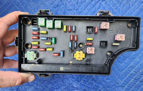 07 2007 DODGE CALIBER INTEGRATED POWER MODULE FUSE Relay BOX ...