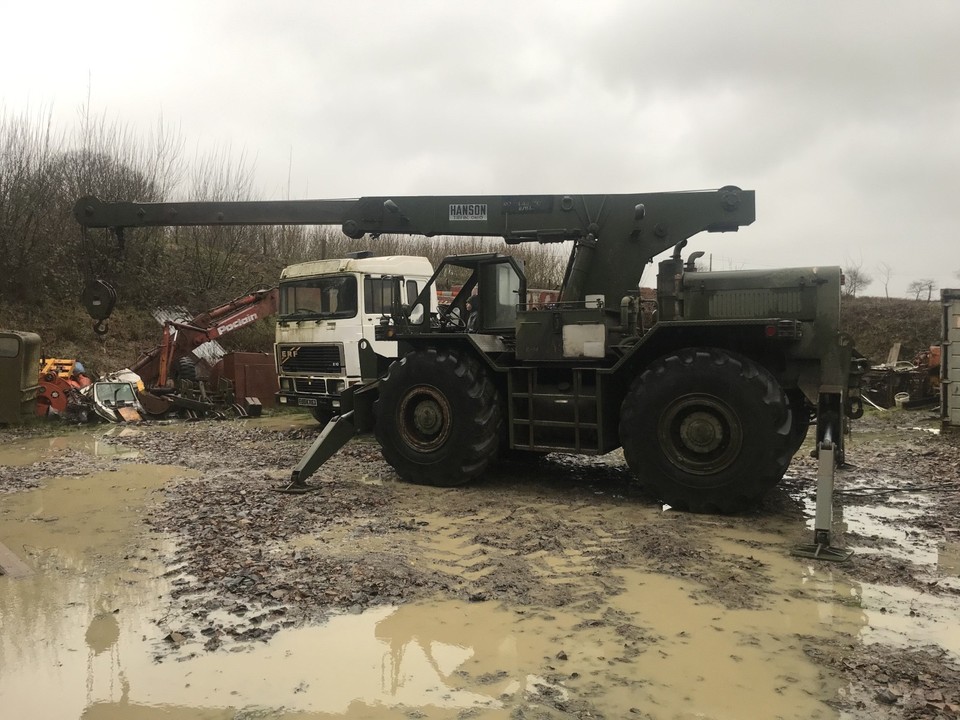 US ex-Military Hansen Rough Terrain 5T Crane Detroit 6V53 engine, 4WD ...