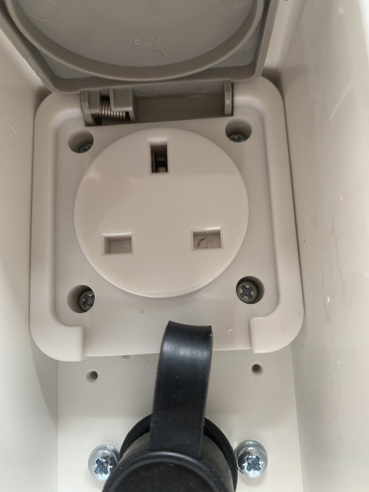 White TND 13A 230V External Socket Box & Isolator Switch Caravan ...