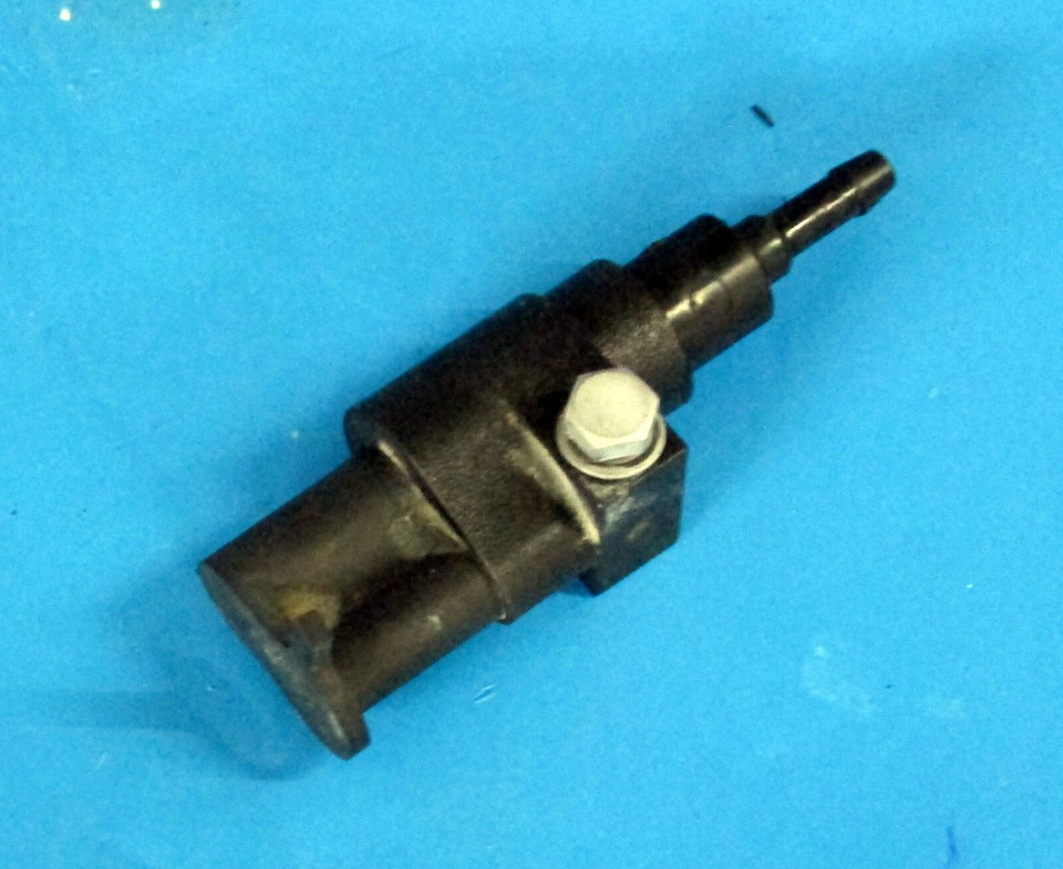 2009 Mercury 15 hp outboard 15781A5 Fuel Inlet Connector 4 Stroke F15M ...