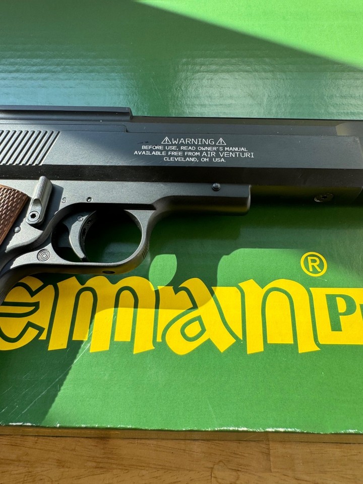 Beeman P1 Airgun .177 cal, includes cleaning kit, pellets, safety ...