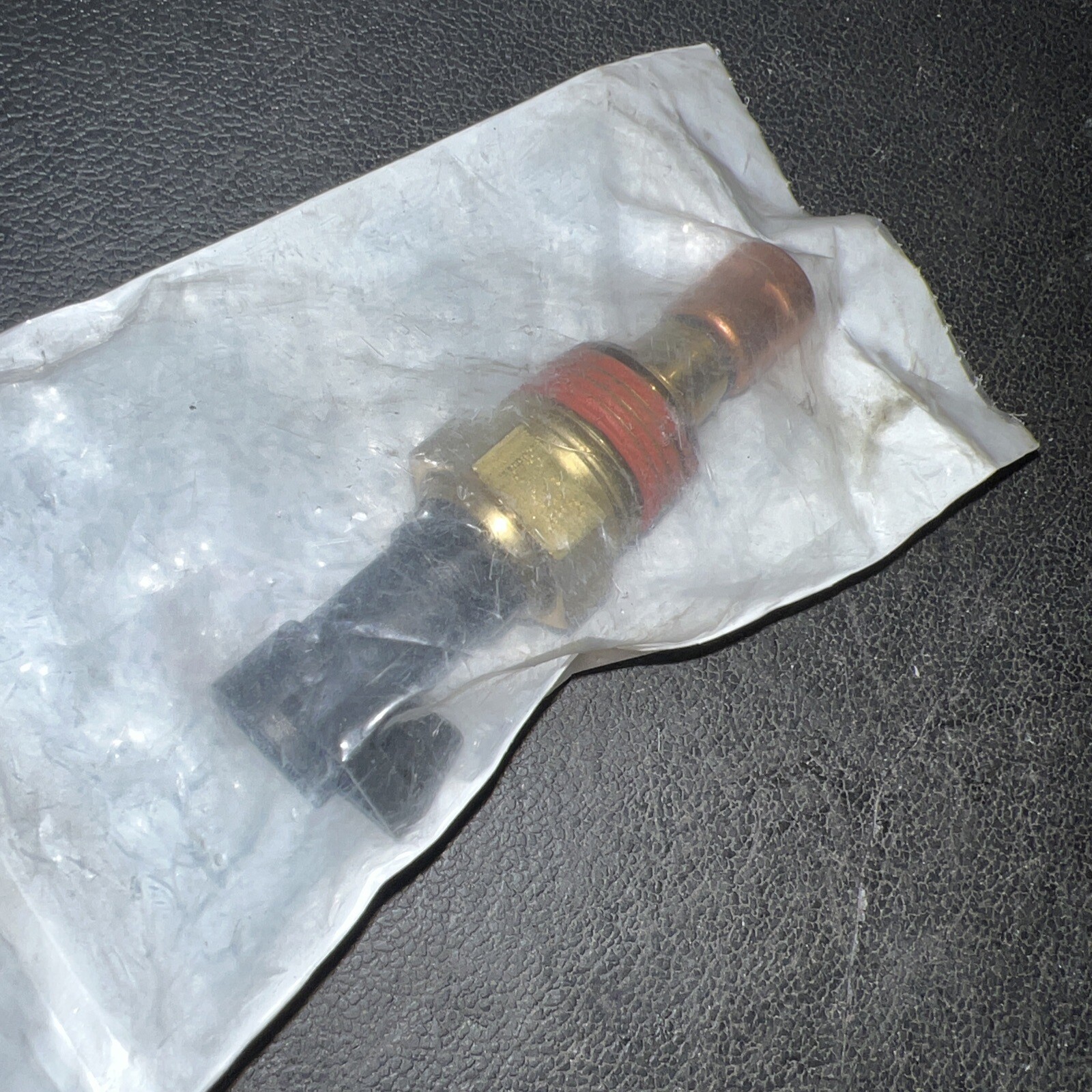 Genuine International Water Temp Switch 1661837C1 Navistar for sale ...