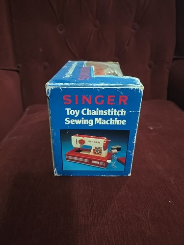 Singer Chainstitch Sewing Machine Made in England Battery Operated | eBay