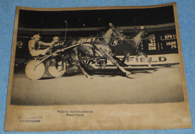 1980 Harness Racing Press Photo Horse Tar Gazer Earl Bowman Northfield ...
